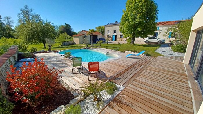 Maison à vendre - Cierzac - 11 pièces - 6 chambres