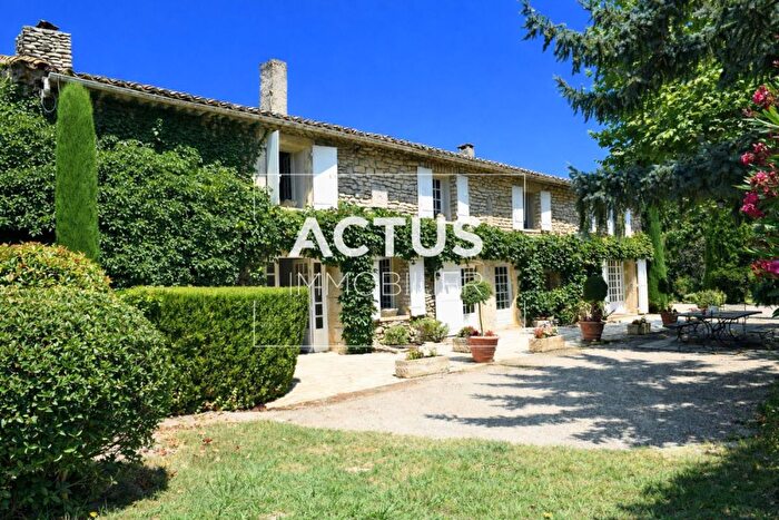 Maison à vendre - Sénas - 13 pièces - 7 chambres