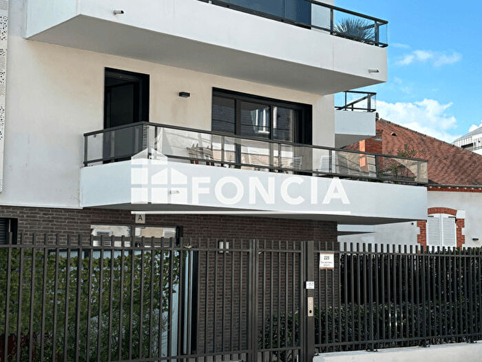 Appartement à vendre - Fontainebleau, France, Joffre - 3 pièces - 2 chambres