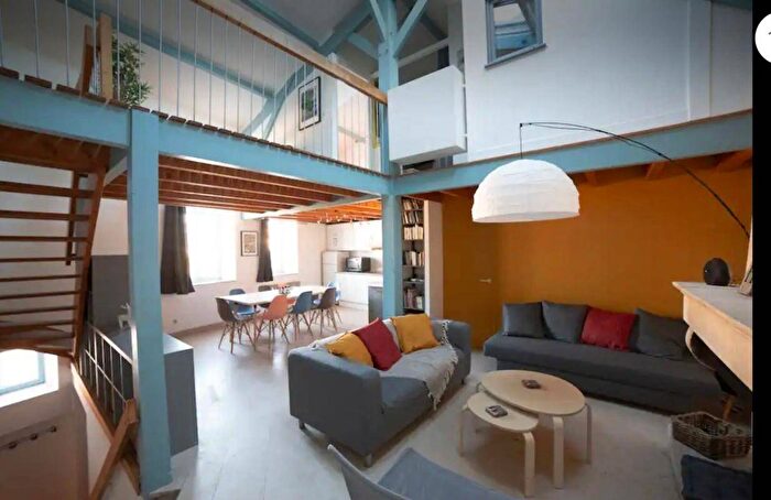 Maison 4 pièces à Centre Ville, La Rochelle, à louer