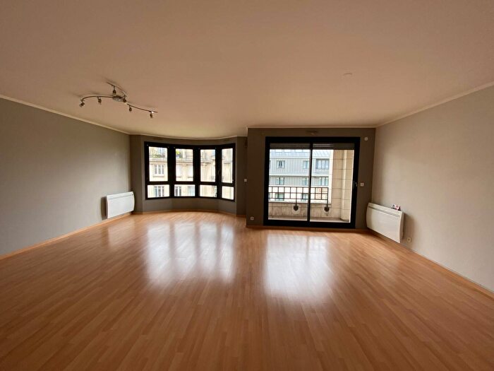 Appartement à louer - Centre Ville, Reims - 4 pièces - 2 chambres