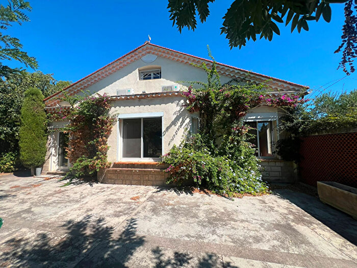 Montfrin - Maison 8 pièces à vendre