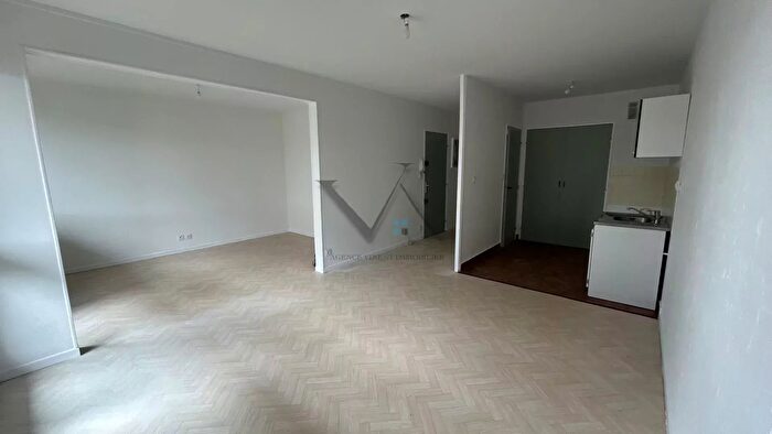 Appartement à louer - Montélimar, Sarda la Dame, Nitrière, Gondole - 2 pièces - 1 chambre