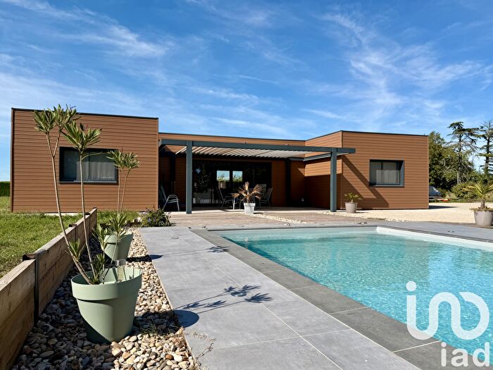 Maison à vendre - Sainte-Livrade-sur-Lot - 4 pièces - 3 chambres