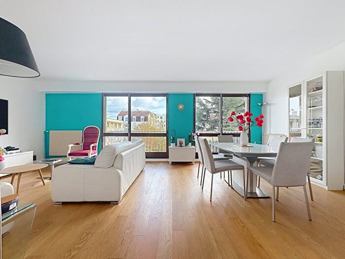 Appartement à vendre - LHaÿ-les-Roses, Centre-ville - 5 pièces - 3 chambres