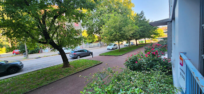 Appartement à vendre - Grenoble, Eaux-Claires, Mistral - 5 pièces - 4 chambres