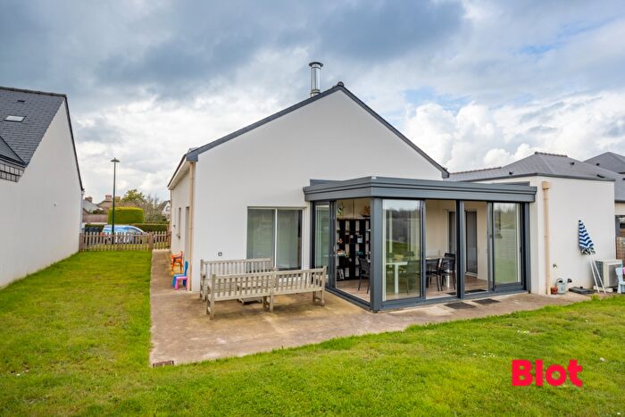 Maison à vendre - Ploubalay - 6 pièces - 5 chambres