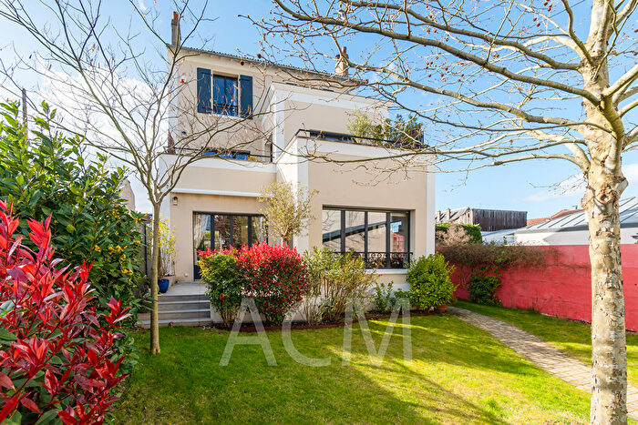Maison 6 pièces à Maisons-Laffitte, Ouest, à vendre
