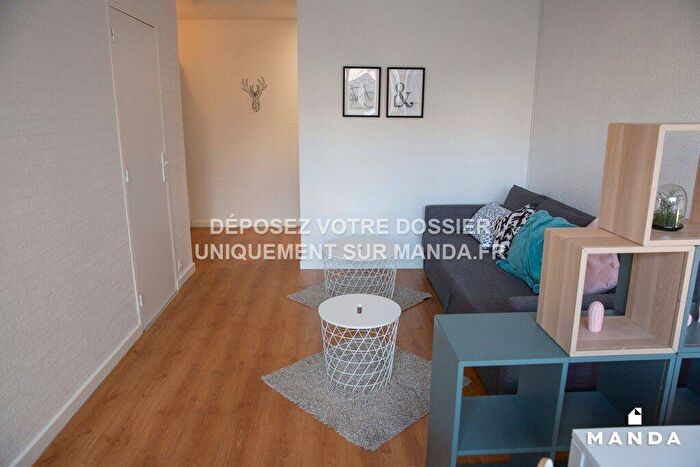 Centre Ville, Reims : Appartement 1 pièce à louer