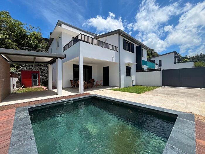 Maison à vendre - La Plaine-des-Palmistes - 4 pièces - 3 chambres