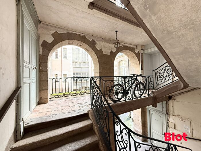 Appartement à vendre - Quartiers Centre, Centre-ville - 2 pièces - 2 chambres