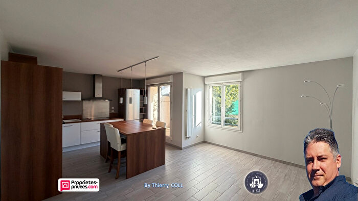 Saint-Priest, Bel-Air : Appartement 3 pièces à vendre