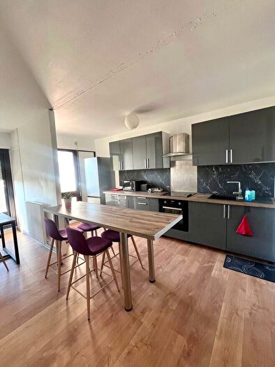 Appartement à louer - Basseau-Frégeneuil-Grande Garenne-Sillac, Angoulême - 4 pièces