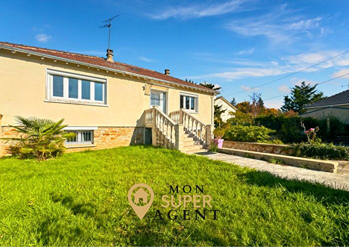 Maison à louer - Vaux-le-Pénil - 5 pièces - 4 chambres