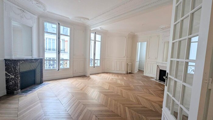Appartement à louer - Paris e , Montparnasse, Raspail - 4 pièces - 3 chambres