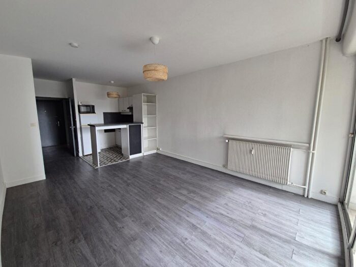 Appartement à louer - Nancy, Beauregard, Boufflers, Buthegnémont - 1 pièce