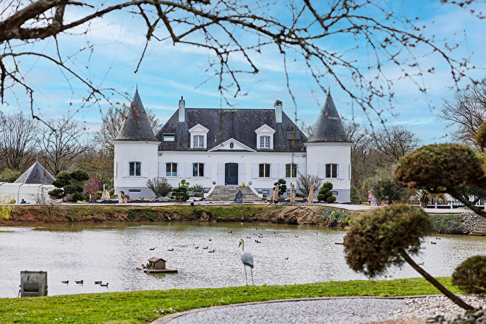 Maison à vendre - La Chevrolière - 10 pièces - 6 chambres