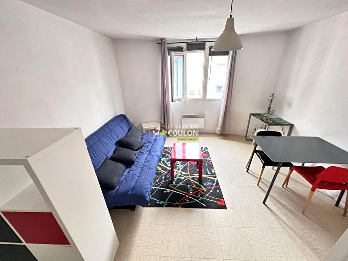 Appartement à louer - Clermont-Ferrand, Vallières, Sallins, Poncillon - 1 pièce
