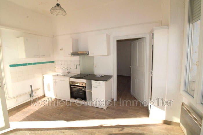 Esplanade, Nîmes - Appartement 2 pièces à louer