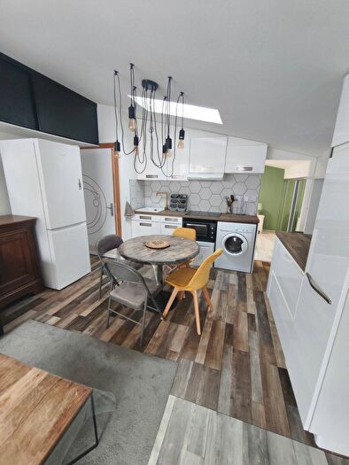 Maison à louer - Fontès - 2 pièces - 1 chambre