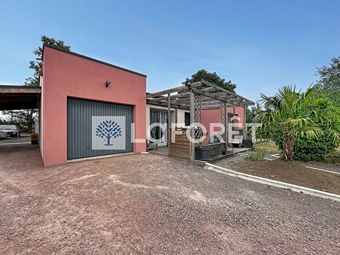 Maison 4 pièces à Massais, à vendre