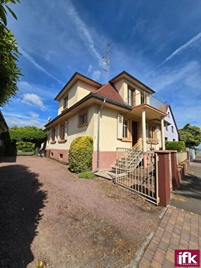 Maison à vendre - Andolsheim - 6 pièces - 5 chambres