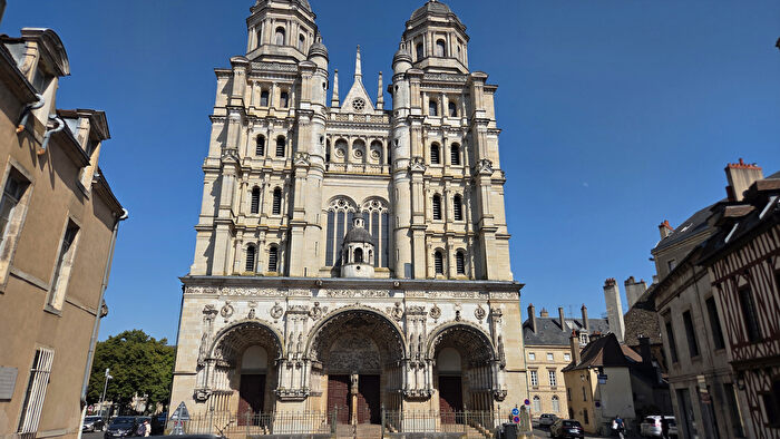 Dijon, Centre-ville : Appartement 5 pièces à vendre