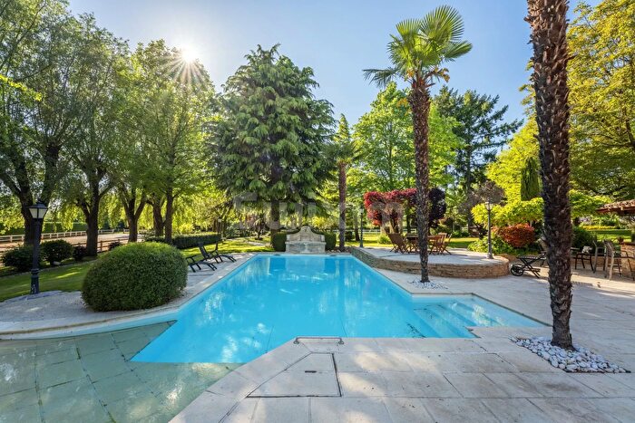 Maison à vendre - Villefranche-sur-Saône - 12 pièces - 5 chambres