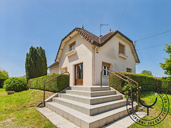 Maison 6 pièces à Faux-Villecerf, à vendre
