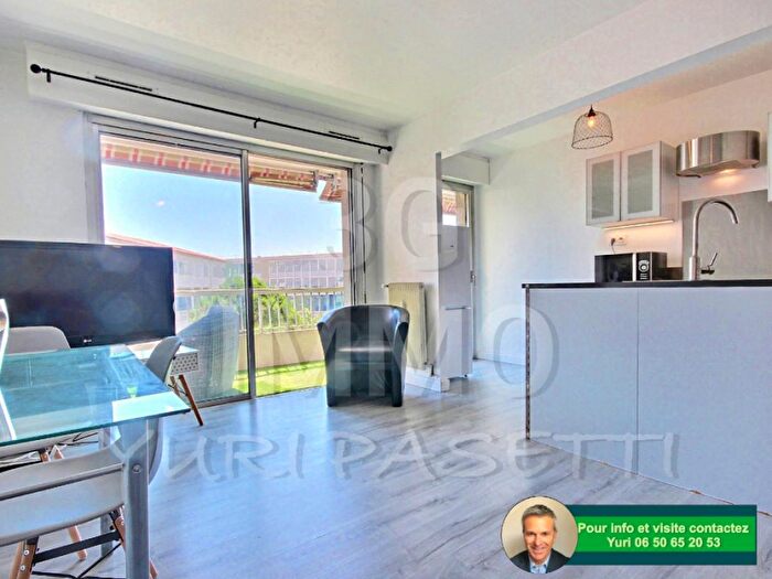 Appartement à vendre - Antibes, Juan-les-Pins, Le Cap - 2 pièces - 1 chambre