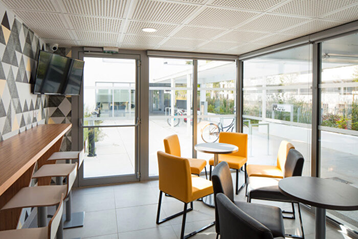 Appartement à louer - Bègles, Birambits - 1 pièce