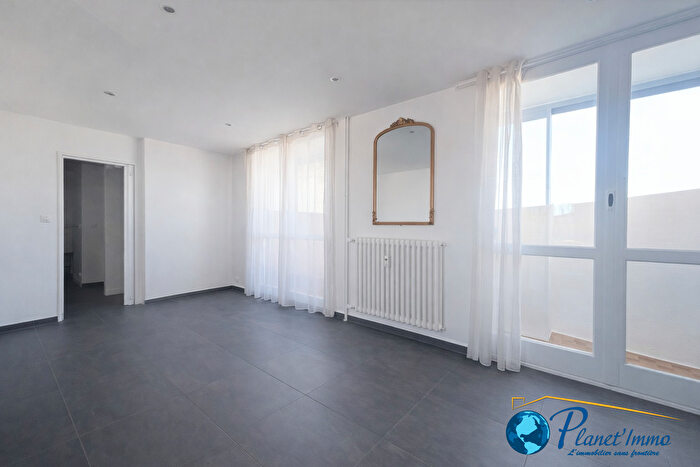 Appartement à vendre - Saint-Étienne, Solaure, Croix de lOrme, Le Mont, La Jomayère - 5 pièces - 4 chambres