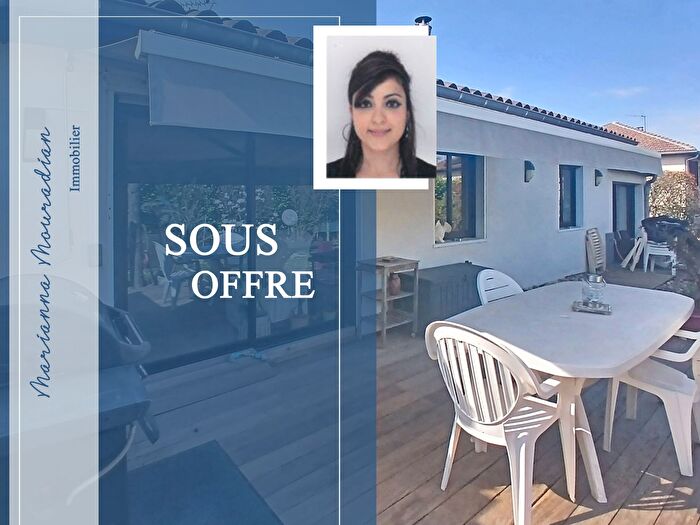 Maison à vendre - Meyzieu - 4 pièces - 3 chambres