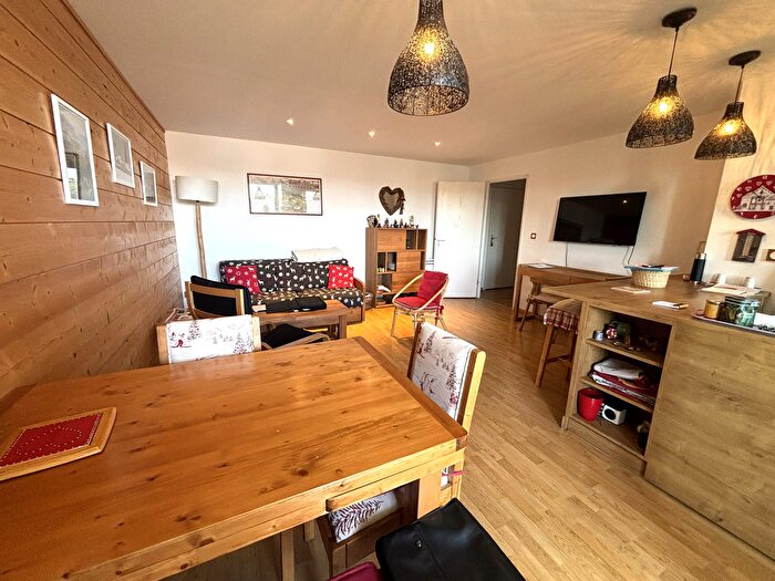 Appartement à vendre - Bagnères-de-Bigorre - 3 pièces - 12 chambres