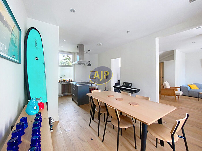 Maison à vendre - Biarritz, Centre-ville Est - 5 pièces - 4 chambres