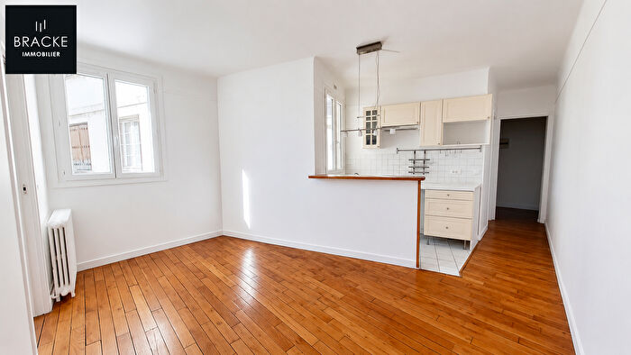 Courbevoie, Marceau République : Appartement 2 pièces à vendre