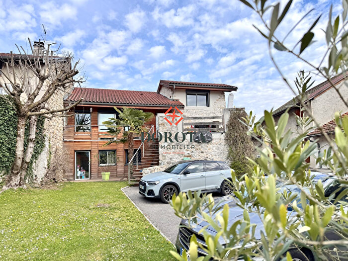 Maison à vendre - Le Touvet - 5 pièces - 4 chambres