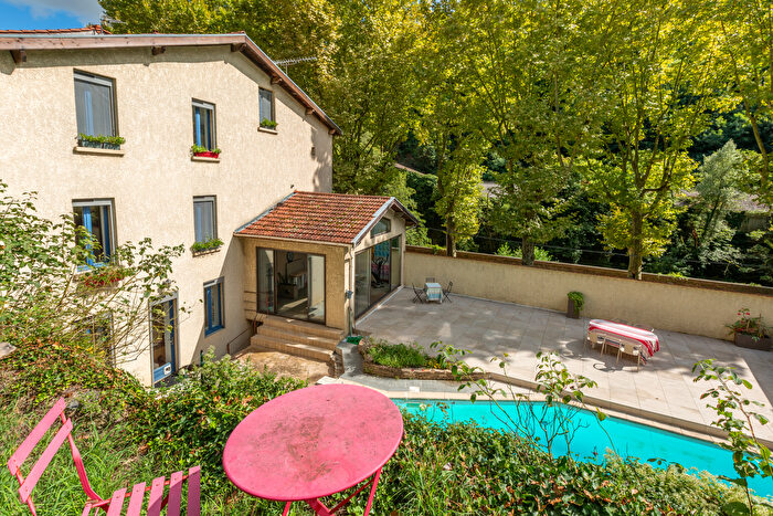 Maison à vendre - Vienne, Saint-Martin - 7 pièces - 6 chambres