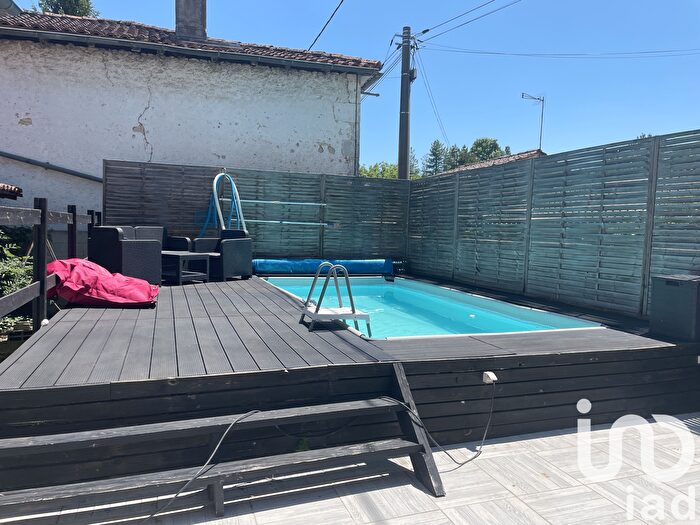 Maison à vendre - Archiac - 7 pièces - 4 chambres