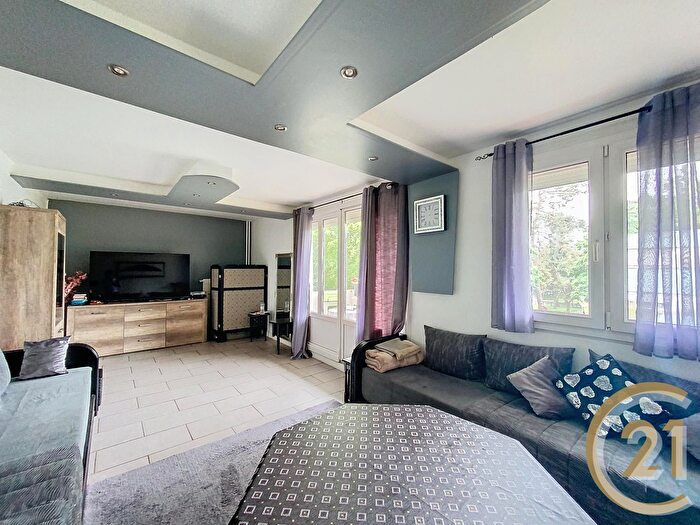 Appartement à vendre - Montbéliard, Petite Hollande, Coteau Jouvent - 5 pièces - 3 chambres