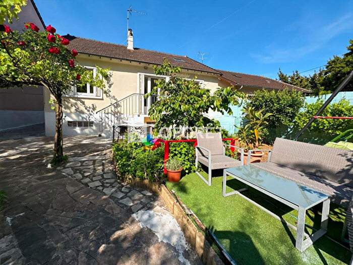 Maison 6 pièces à vendre à Vigneux-sur-Seine, Les Bergeries, Rouvres