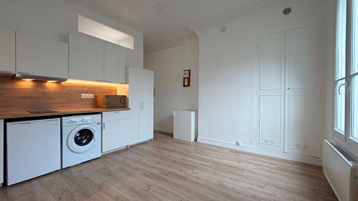 Appartement à louer - Église-Sept Arpents, Pantin - 1 pièce