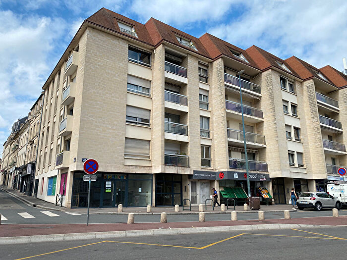Caen, Saint-Jean Etudes, Saint-Gilles - Appartement 1 pièce à louer