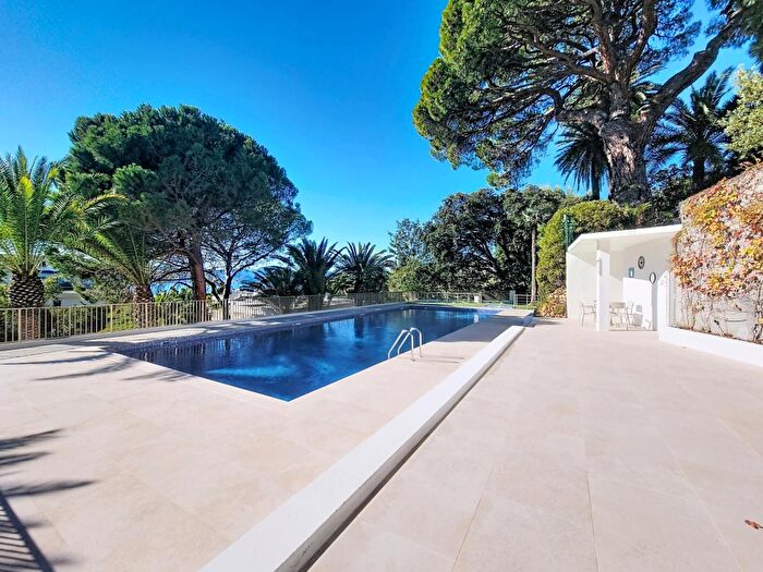 Appartement à vendre - Cannes, Croix des Gardes - 3 pièces - 2 chambres