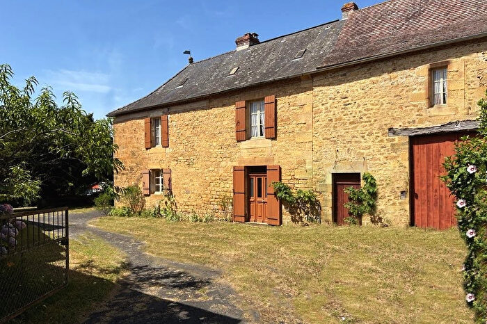 Maison à vendre - Saint-Sulpice-dExcideuil - 6 pièces - 4 chambres