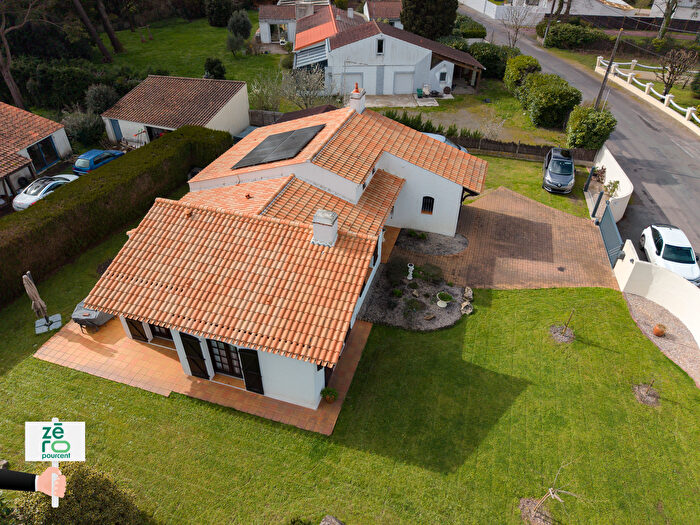 Maison à vendre - Challans, Saint Dominique, Route des Sables dOlonne - 5 pièces - 3 chambres