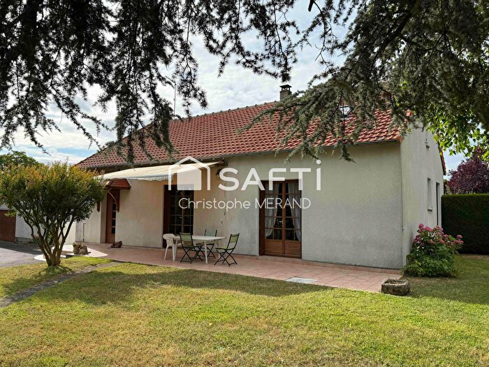 Antogny-le-Tillac - Maison 6 pièces à vendre