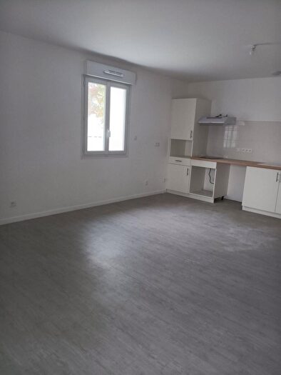 Appartement à louer - Saint-Pierre-du-Mont - 3 pièces - 2 chambres