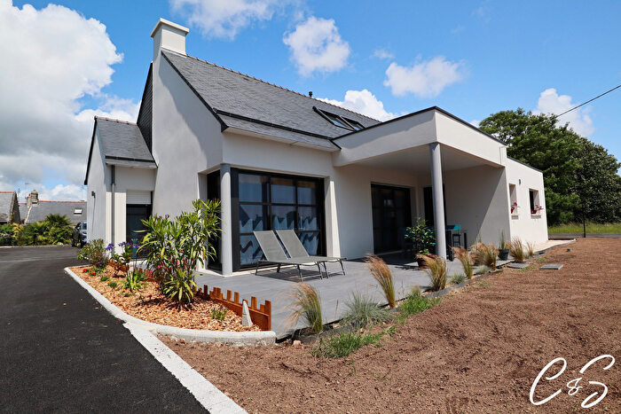 Maison à vendre - Plobannalec-Lesconil - 6 pièces - 4 chambres