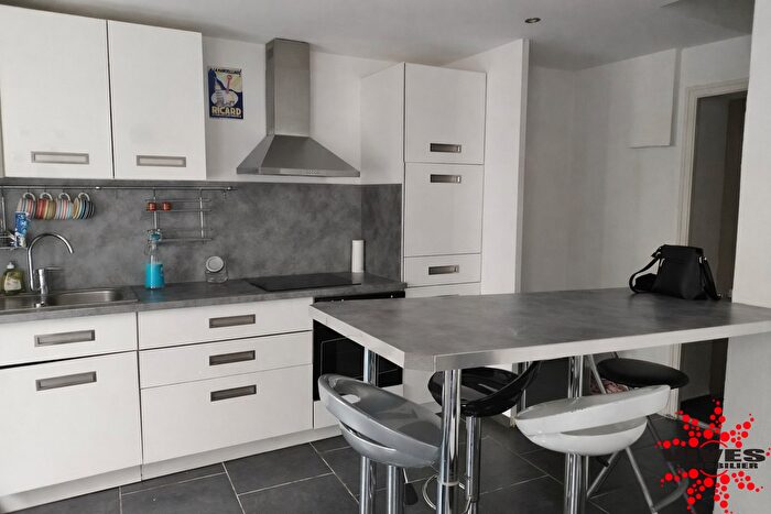 Maison à louer - Servian - 5 pièces - 4 chambres